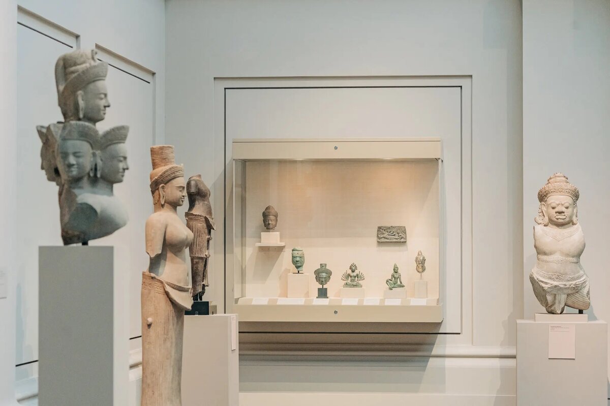 Khmer Stone Sculptures: A Collection Seen from a Material Point of View ...