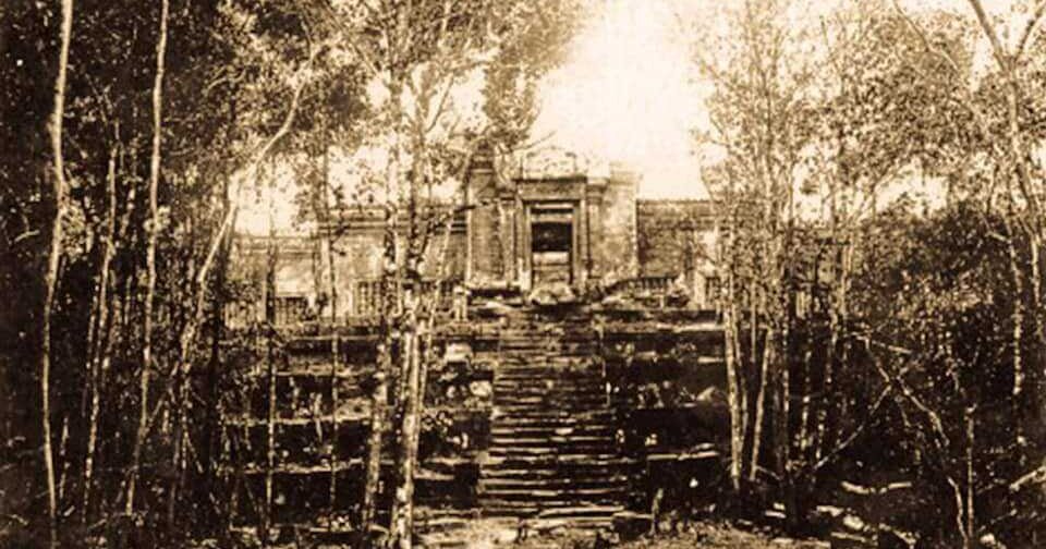 Prince Damrong in Preah Vihear, 1930 - Angkor Database